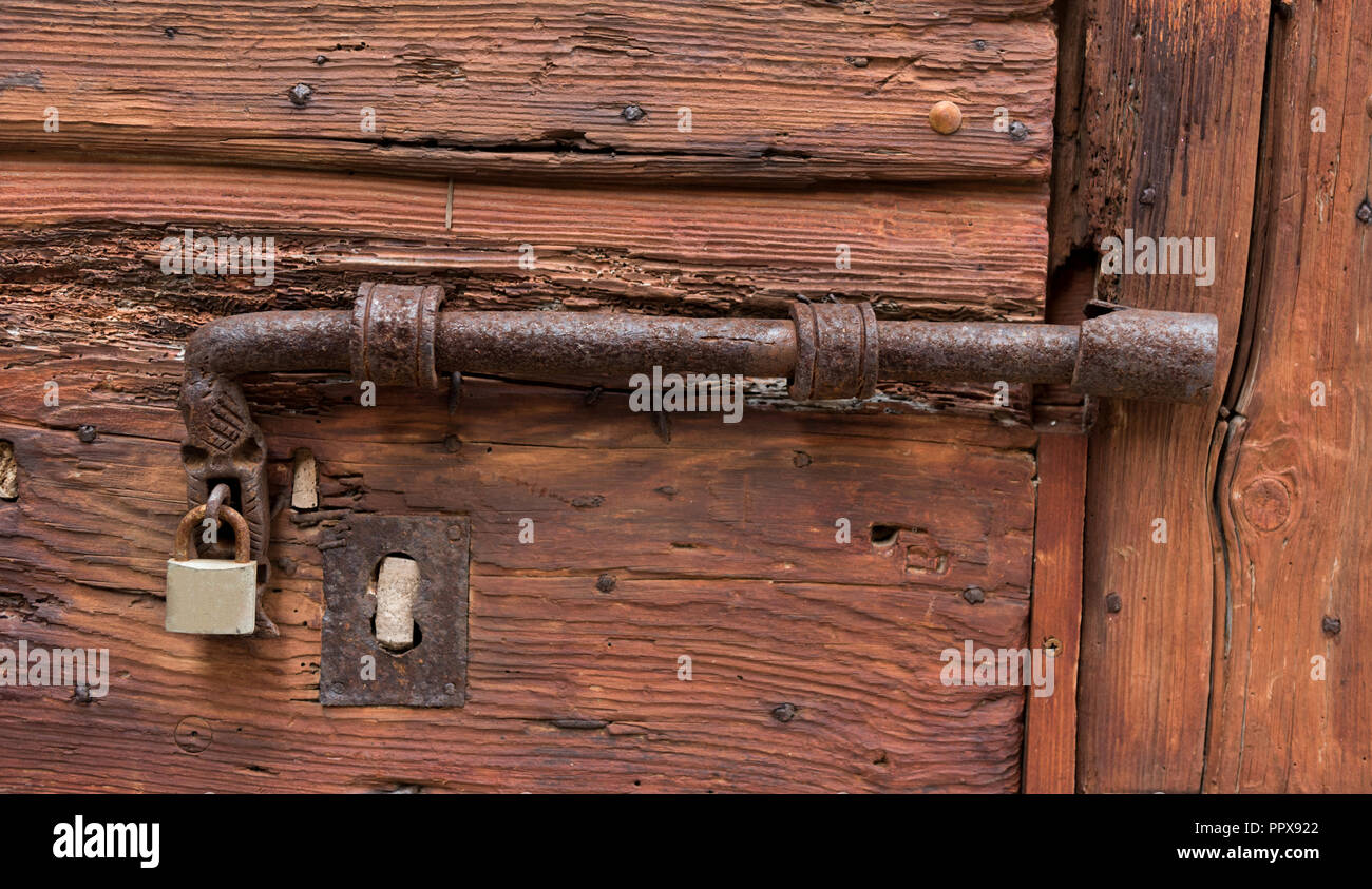 Old rusty locks house hi-res stock photography and images - Alamy