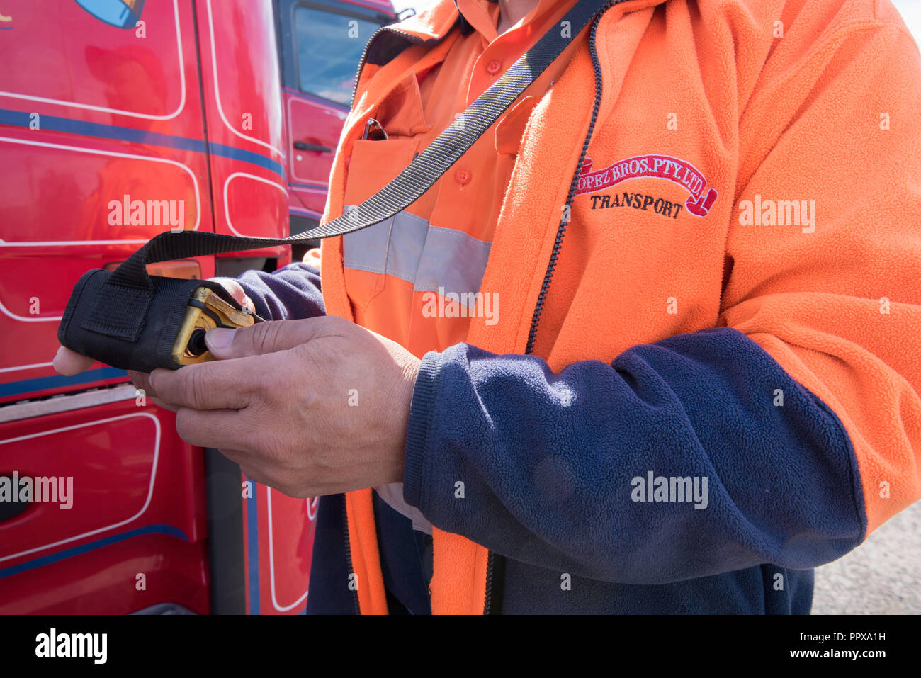 Operate and machinery hi-res stock photography and images - Alamy