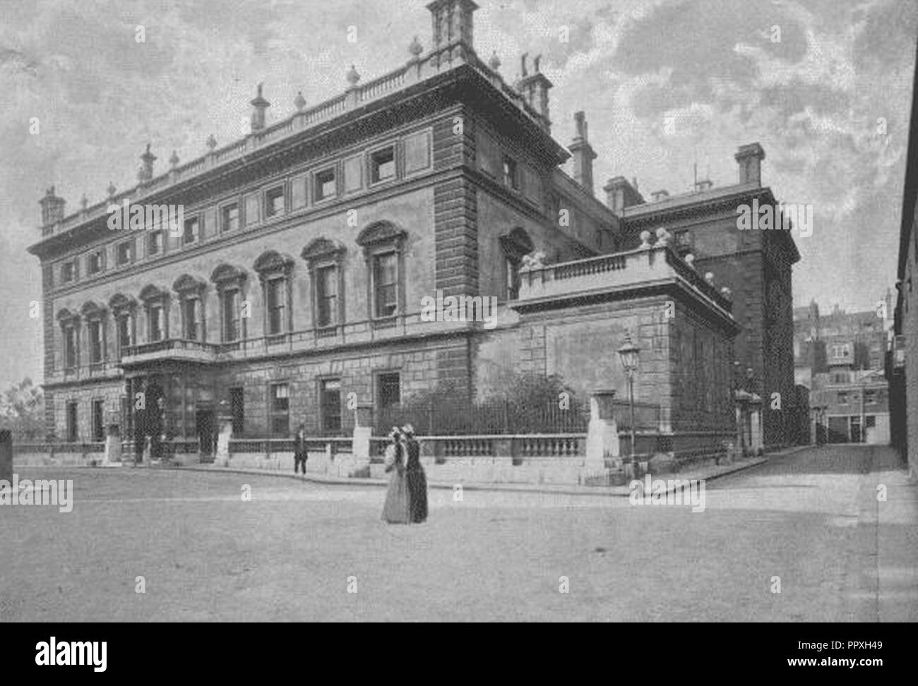 Bridgwater House from The Queen's London - (1896 Stock Photo - Alamy
