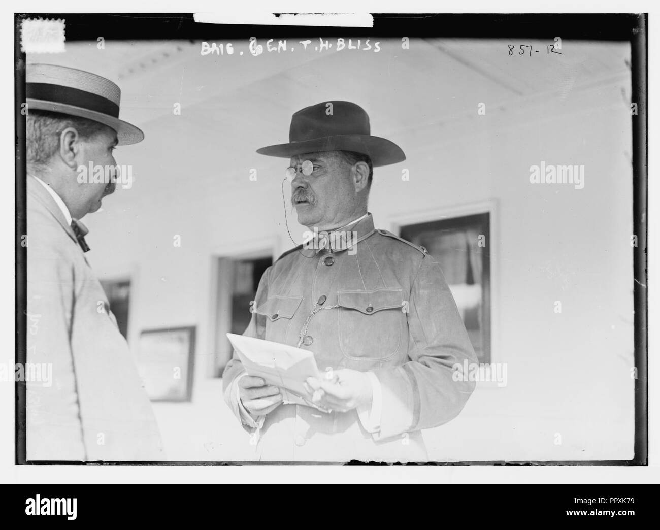 Brig. Gen. T.H. Bliss, with aide Stock Photo - Alamy