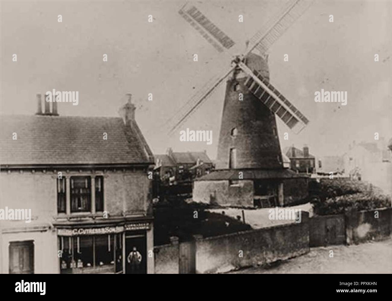 Mill working hi-res stock photography and images - Alamy