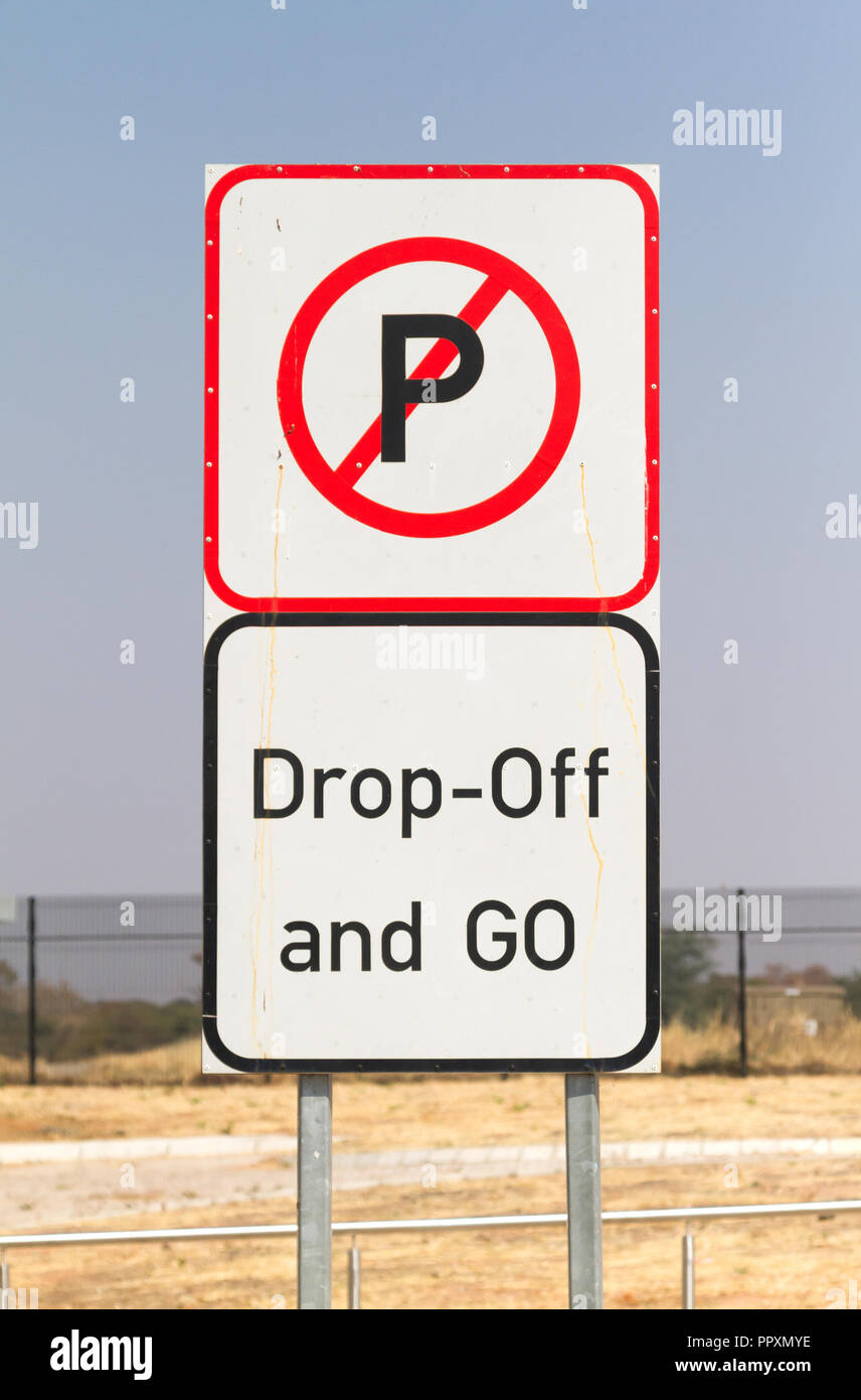Airport drop off parking hi-res stock photography and images - Alamy