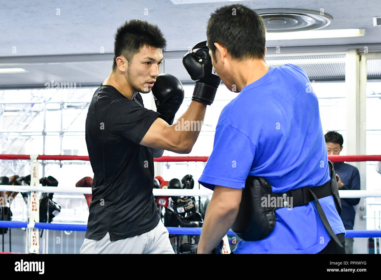 Tokyo, Japan. 27th Sep, 2018. (L-R) Ryota Murata, Sendai Tanaka Boxing ...