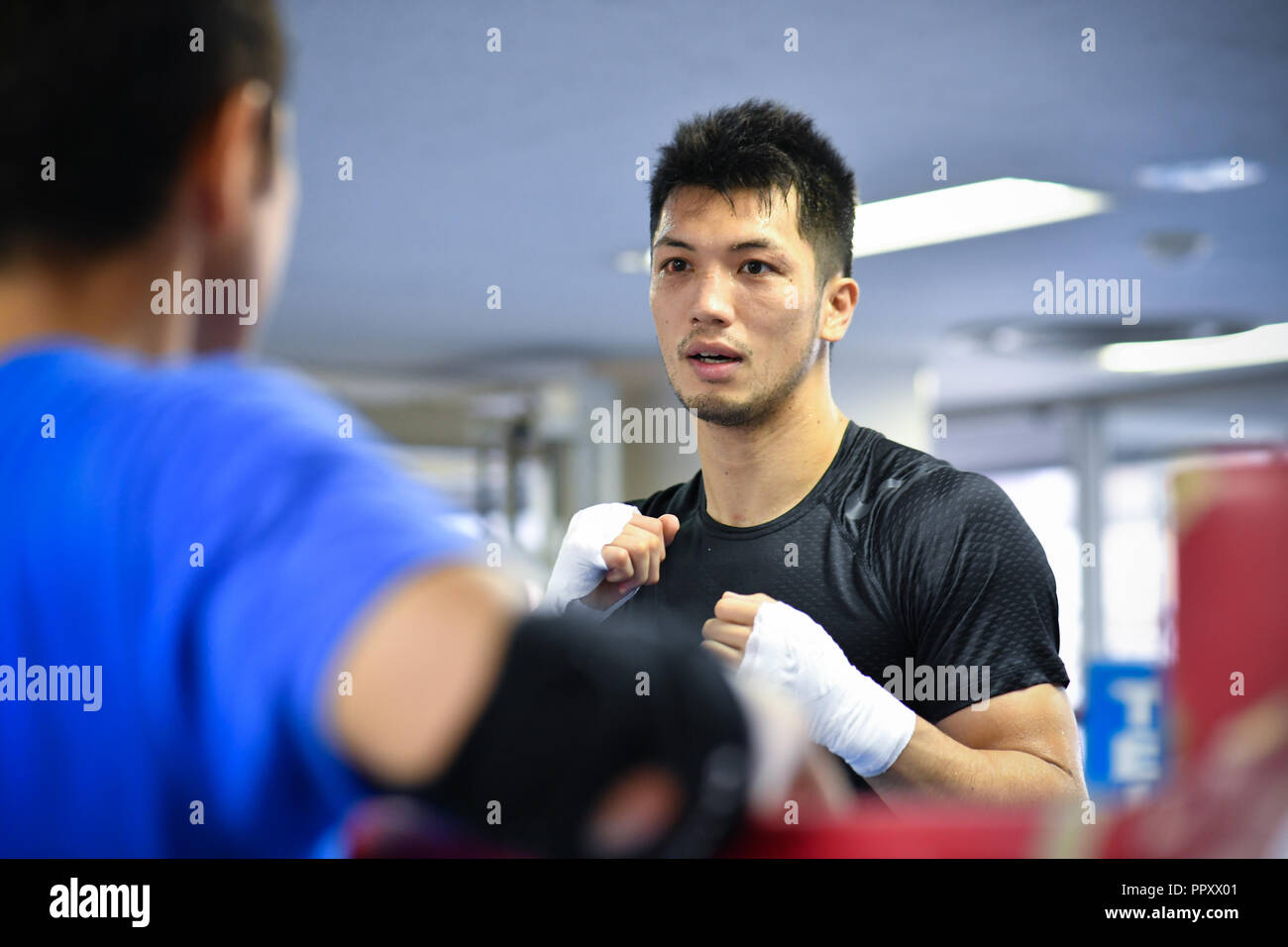 Tokyo, Japan. 27th Sep, 2018. (R-L) Ryota Murata, Sendai Tanaka Boxing ...