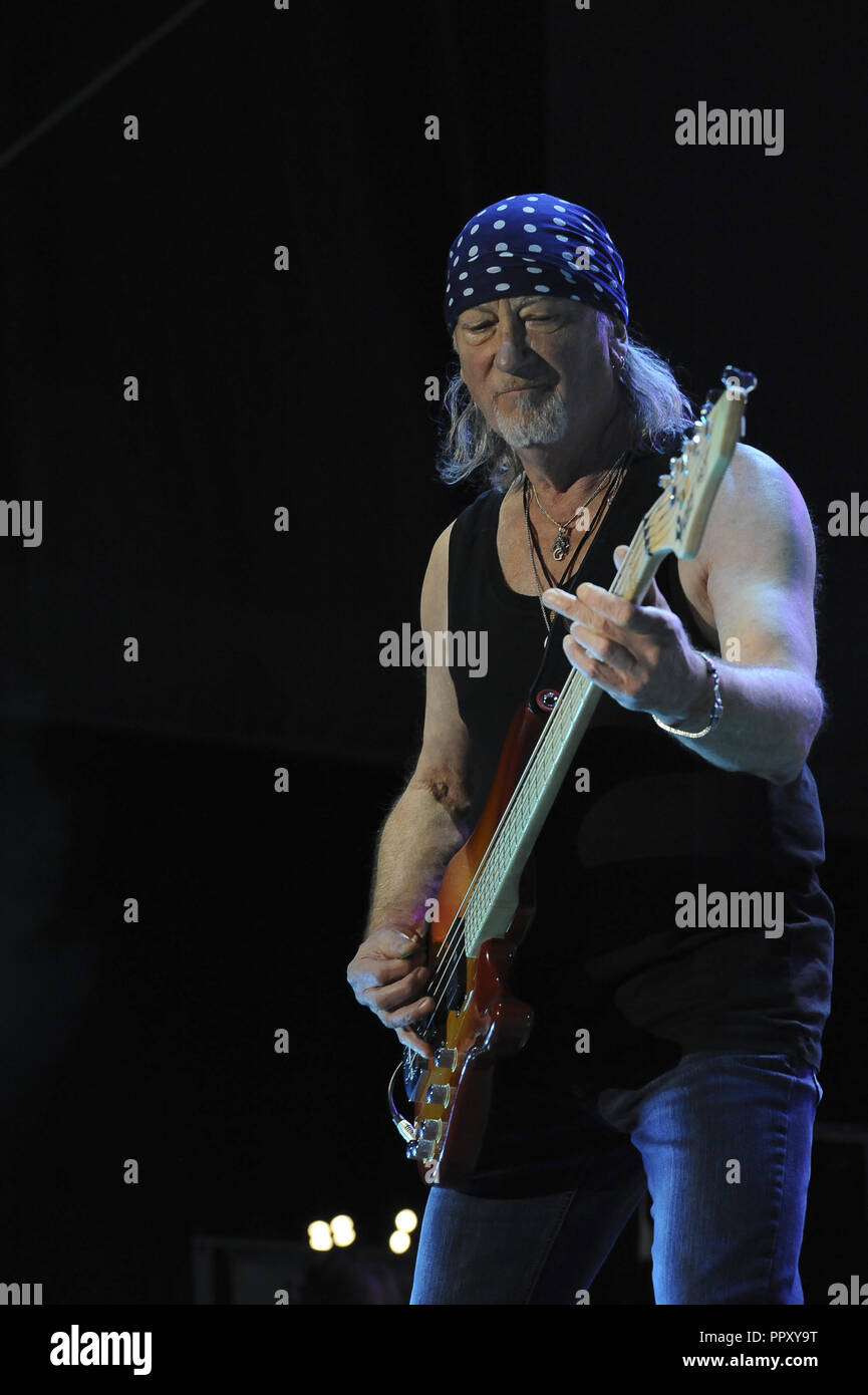 Dave glover hi-res stock photography and images - Alamy