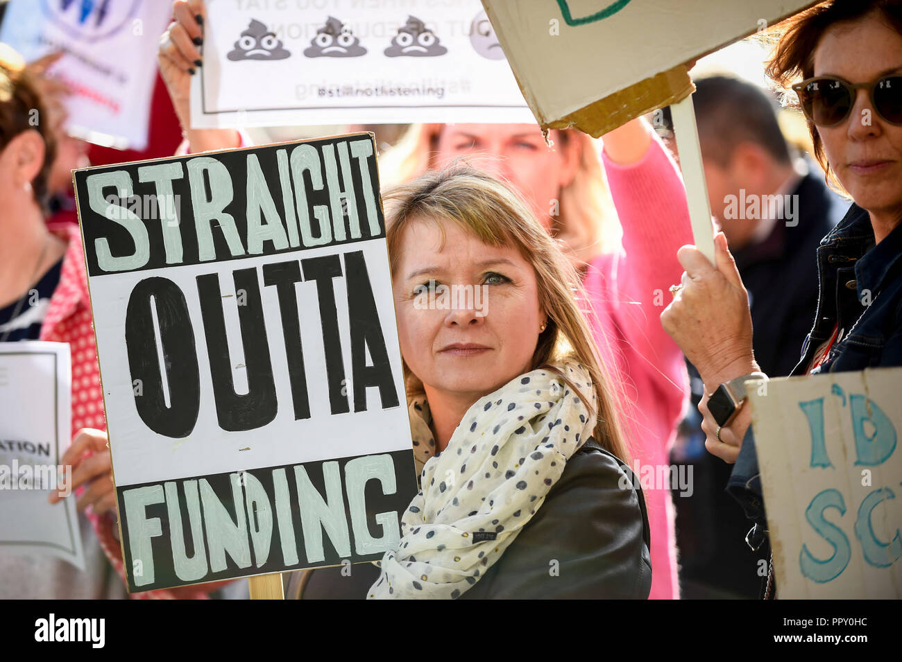 Class sizes uk hi-res stock photography and images - Alamy