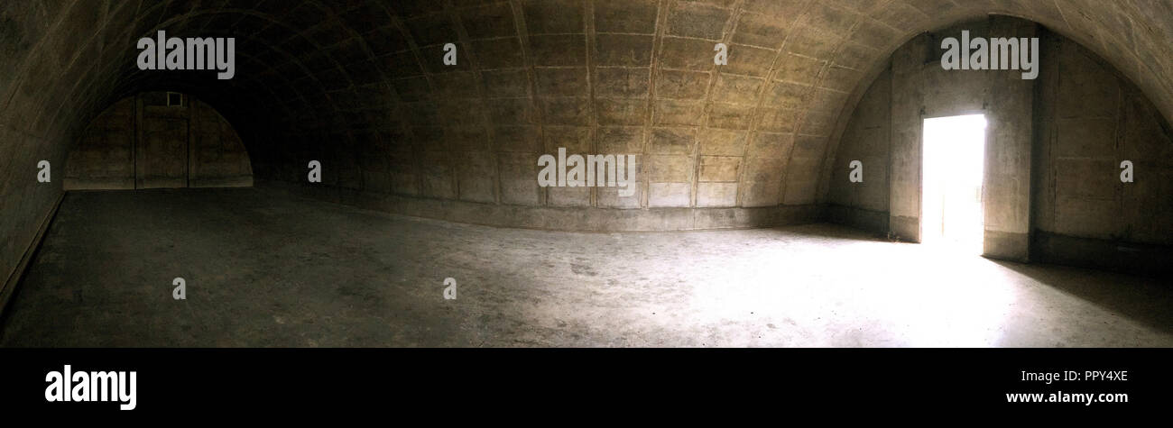 Reinforced bunkers hi-res stock photography and images - Alamy