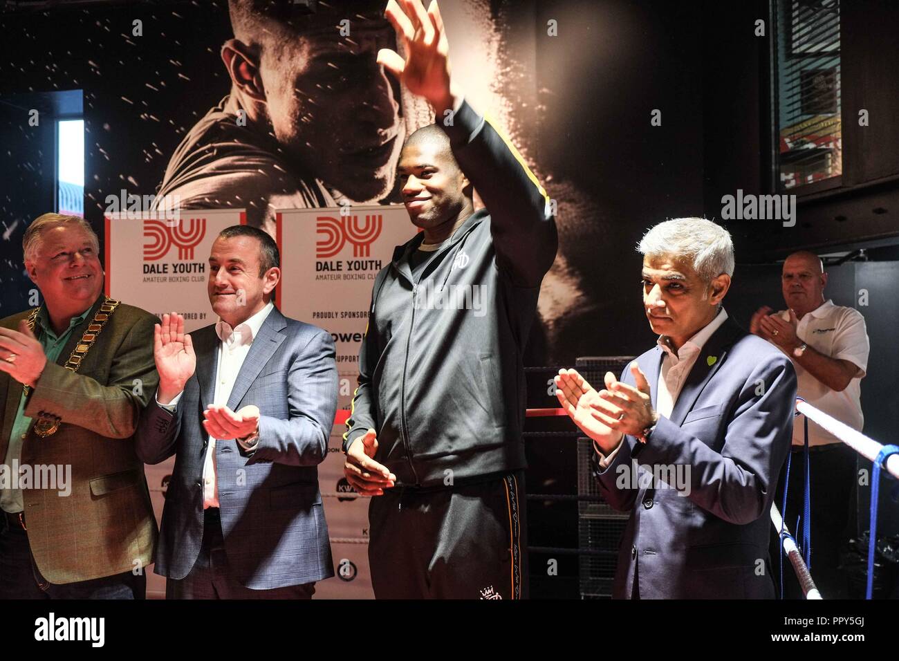 Dale youth boxing club london hi-res stock photography and images - Alamy