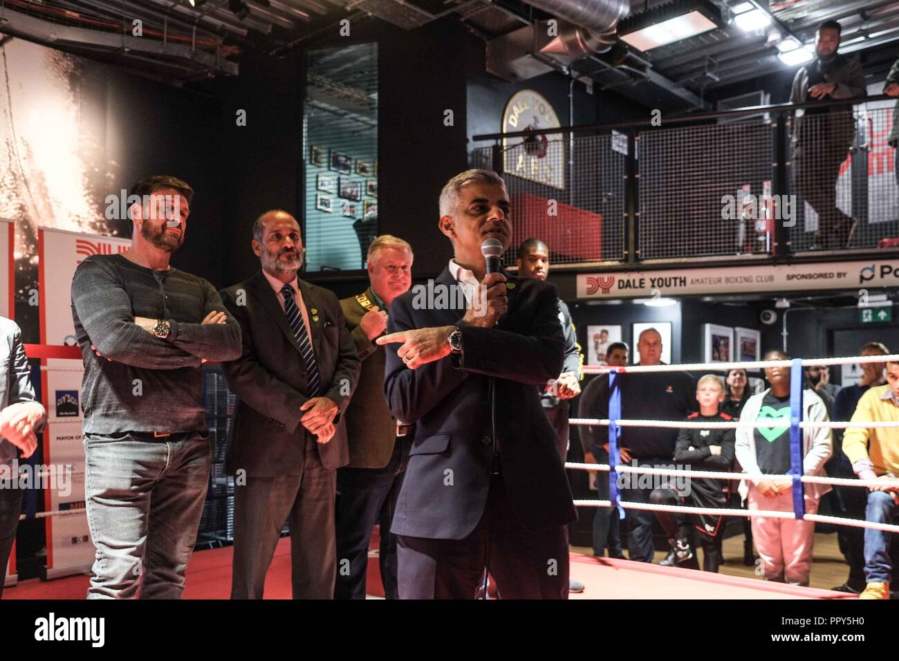 Dale youth boxing club london hi-res stock photography and images - Alamy