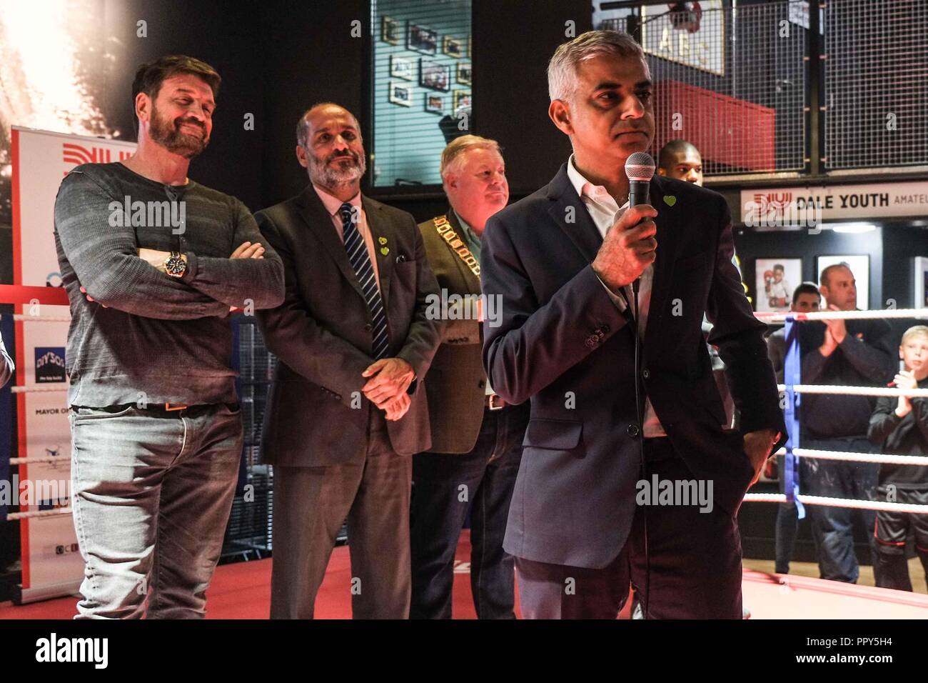 Dale youth boxing club london hi-res stock photography and images - Alamy