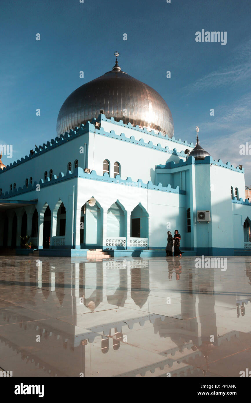 Semporna mosque in Borneo, Malaysia Stock Photo - Alamy