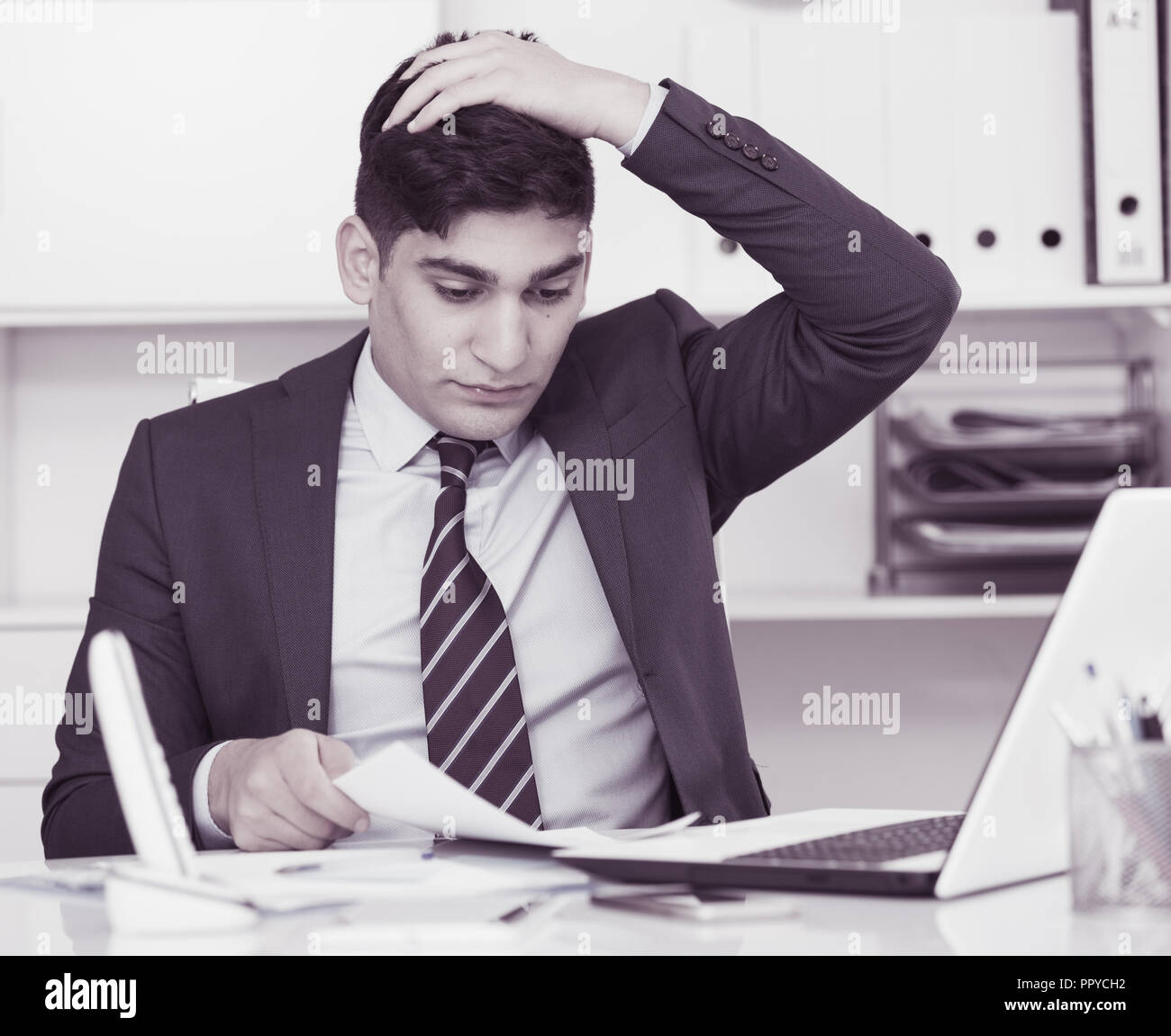 Complicated issue hi-res stock photography and images - Alamy