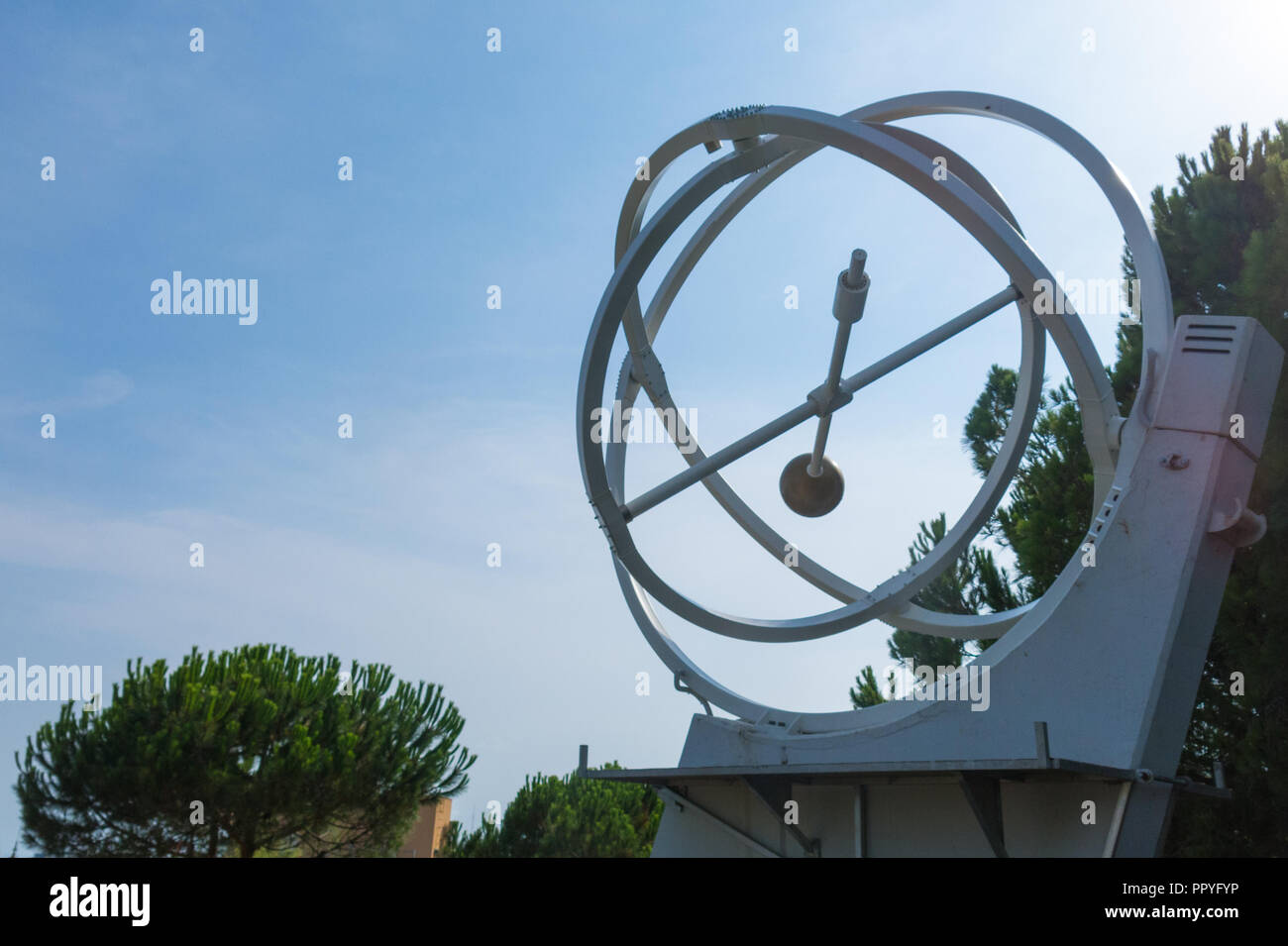 The chaotic pendulum is a physical experiment, with which the theory of ...