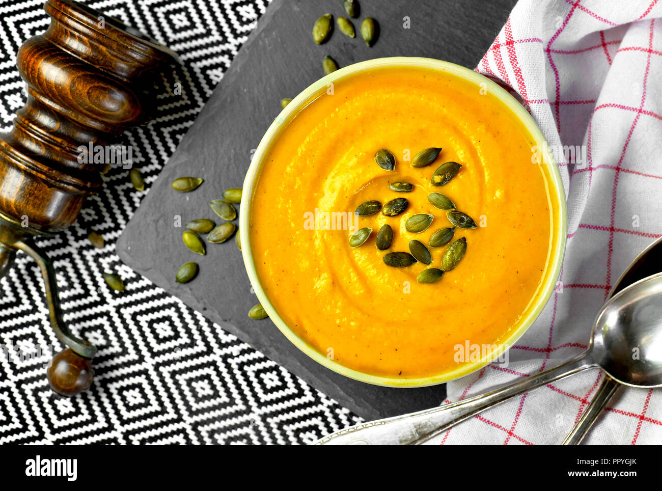 Dish top view hi-res stock photography and images - Alamy