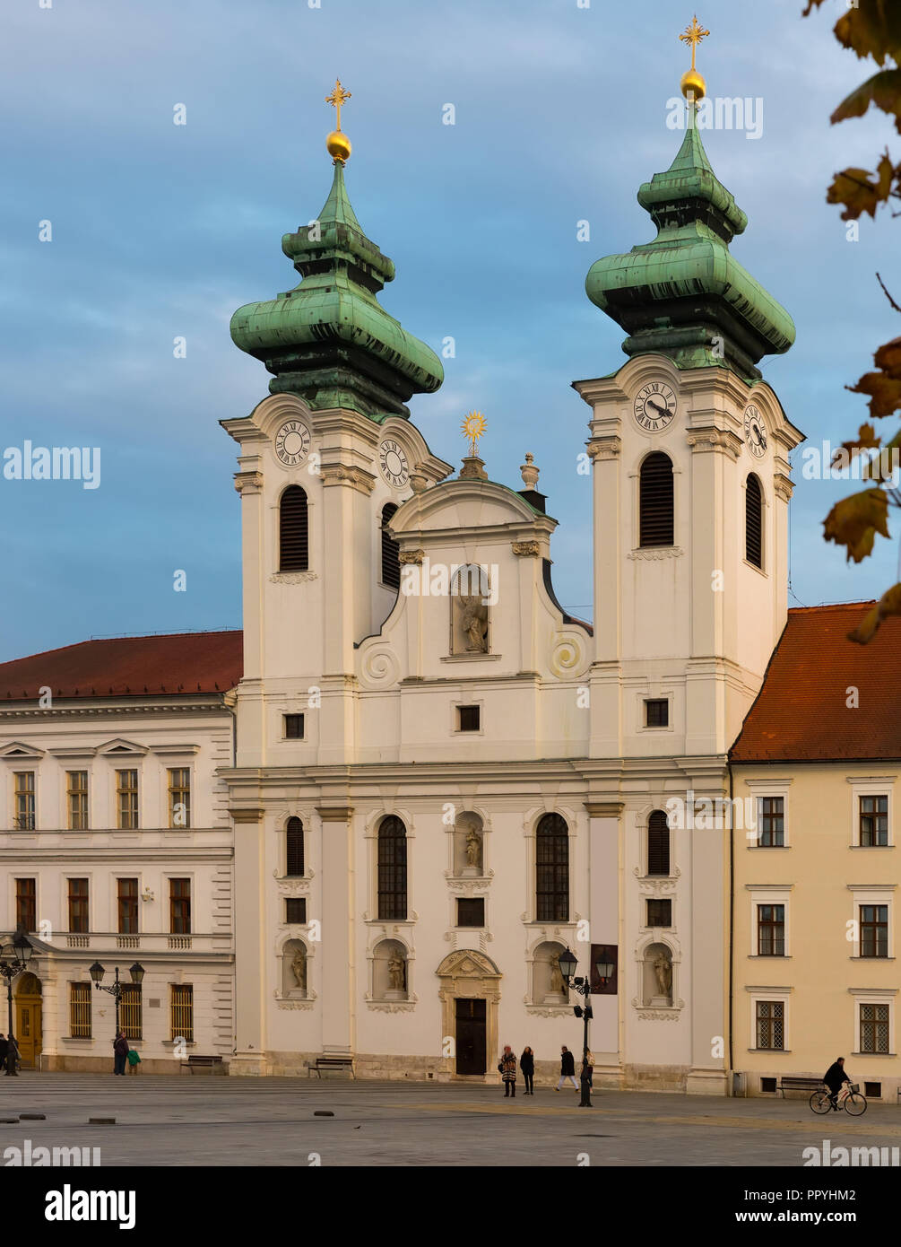 Most important church building in hungary hi-res stock photography and ...