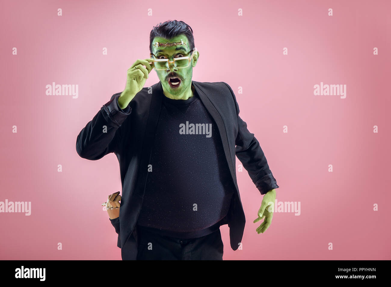 Creepy carnival background hi-res stock photography and images - Alamy