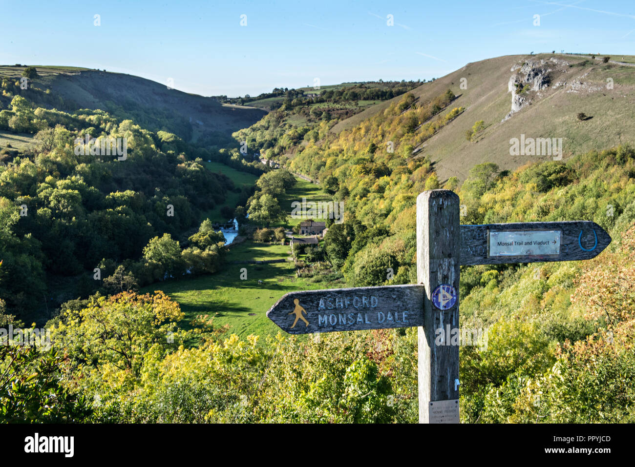 Monsal Head Viewpoint High Resolution Stock Photography and Images - Alamy
