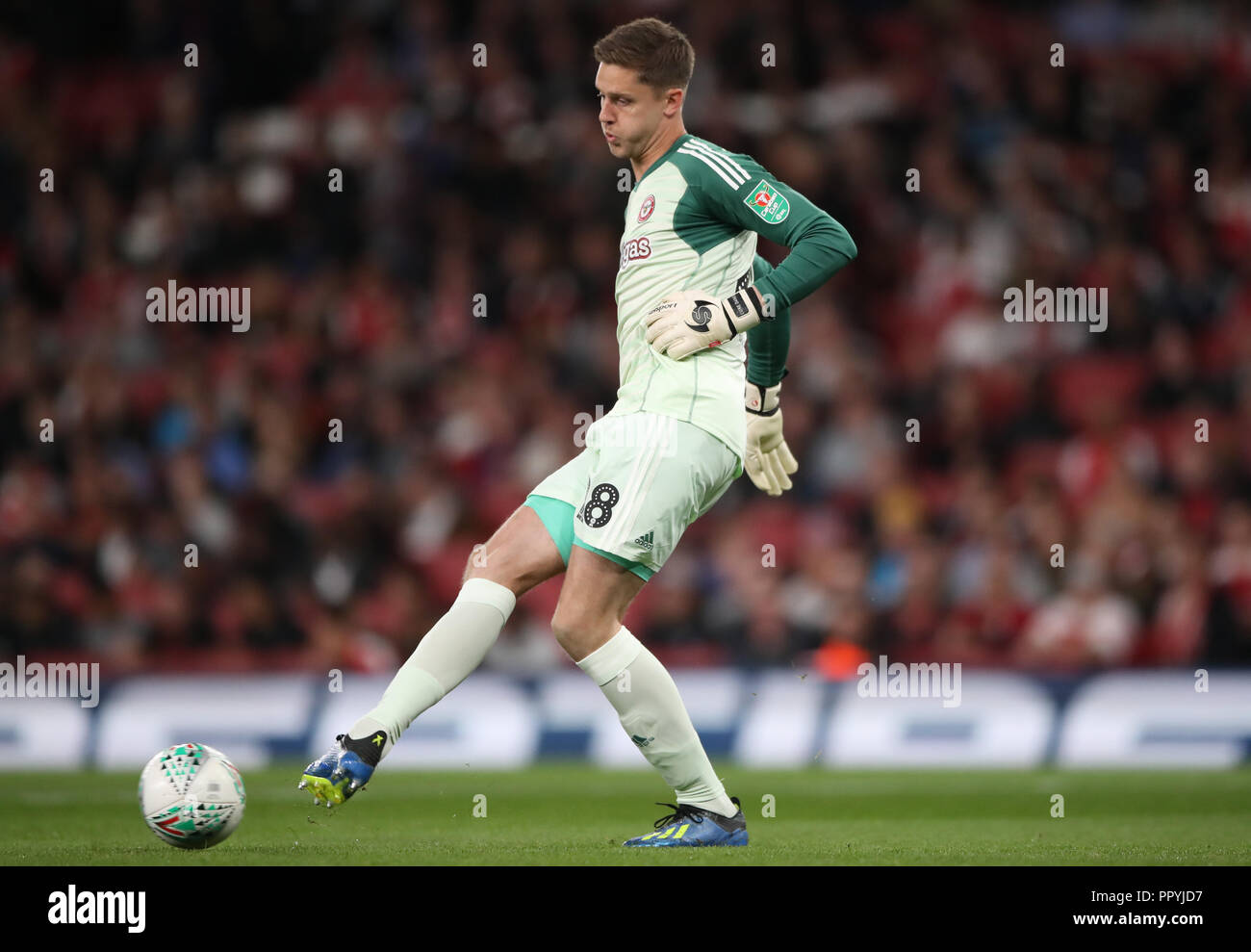 Brentford goalkeeper luke daniels hi-res stock photography and images ...