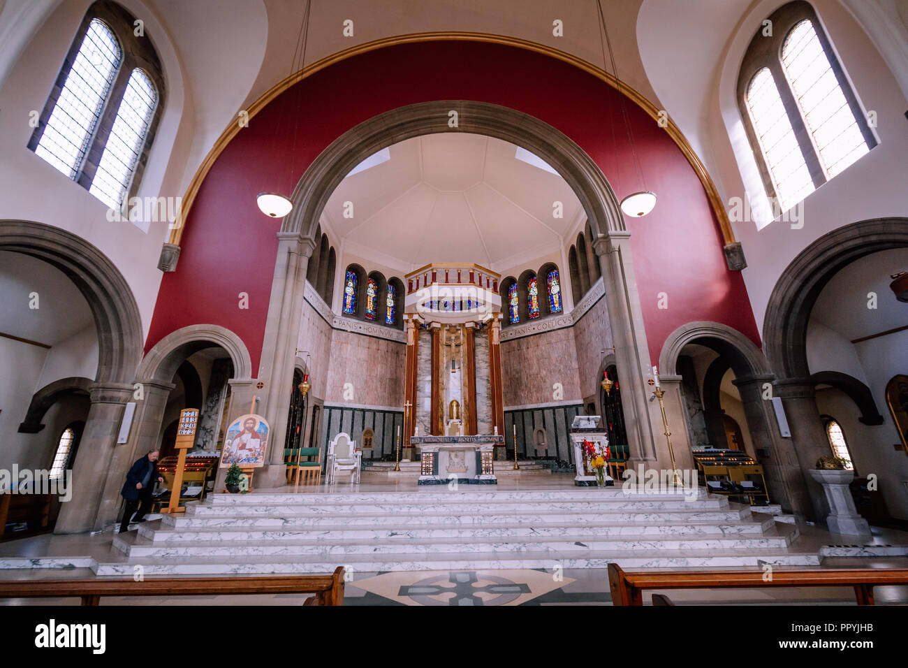 Saint mirin paisley scotland hi-res stock photography and images - Alamy