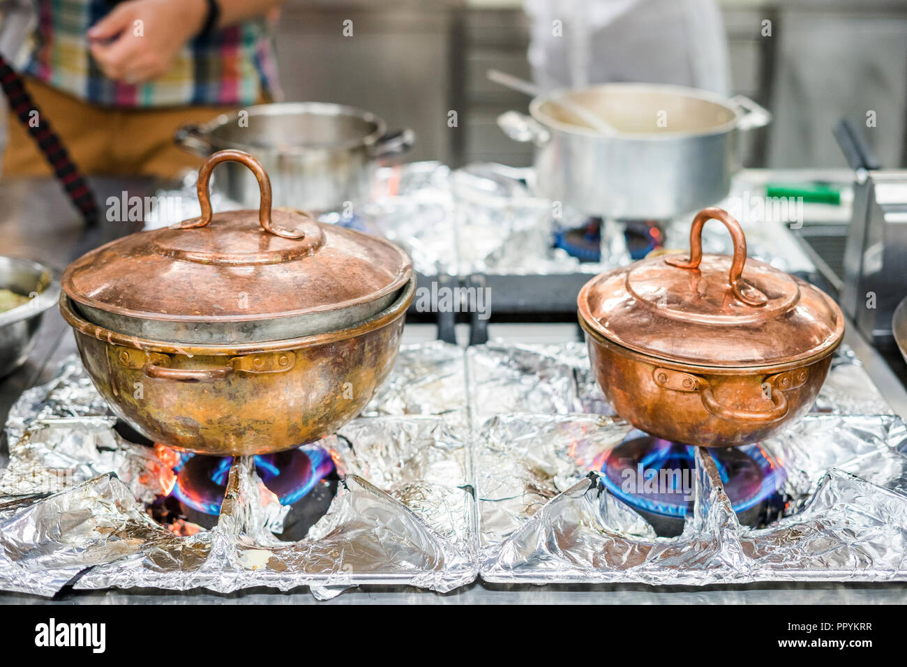 Pots on gas stove hi-res stock photography and images - Alamy