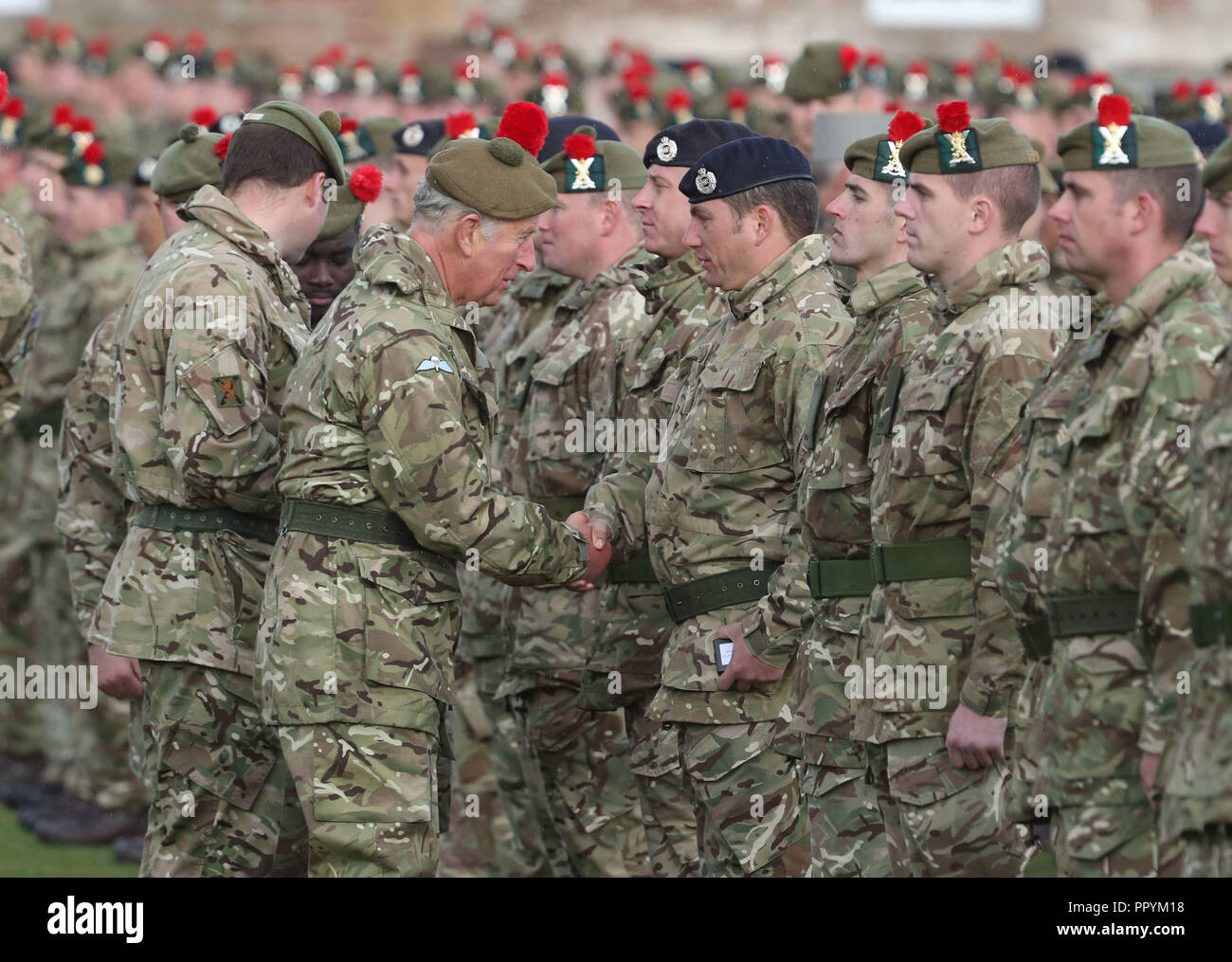Soldiers from the royal regiment of scotland 3 scots hi-res stock ...
