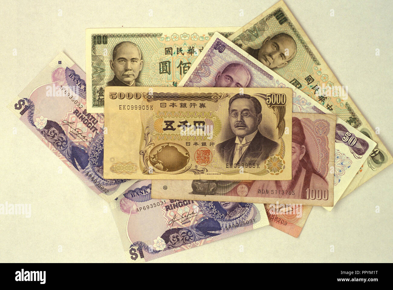 Money of countries hi-res stock photography and images - Alamy