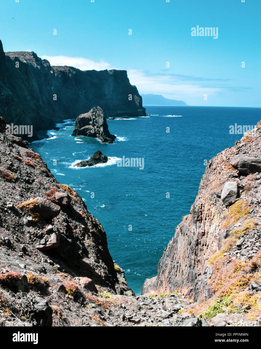 Water from the cliff Stock Photo - Alamy
