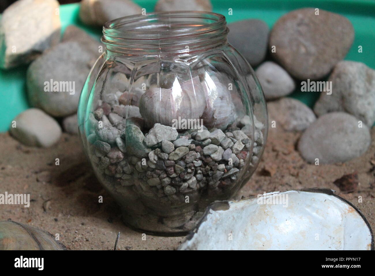 Glass crystal box filling hi-res stock photography and images - Alamy