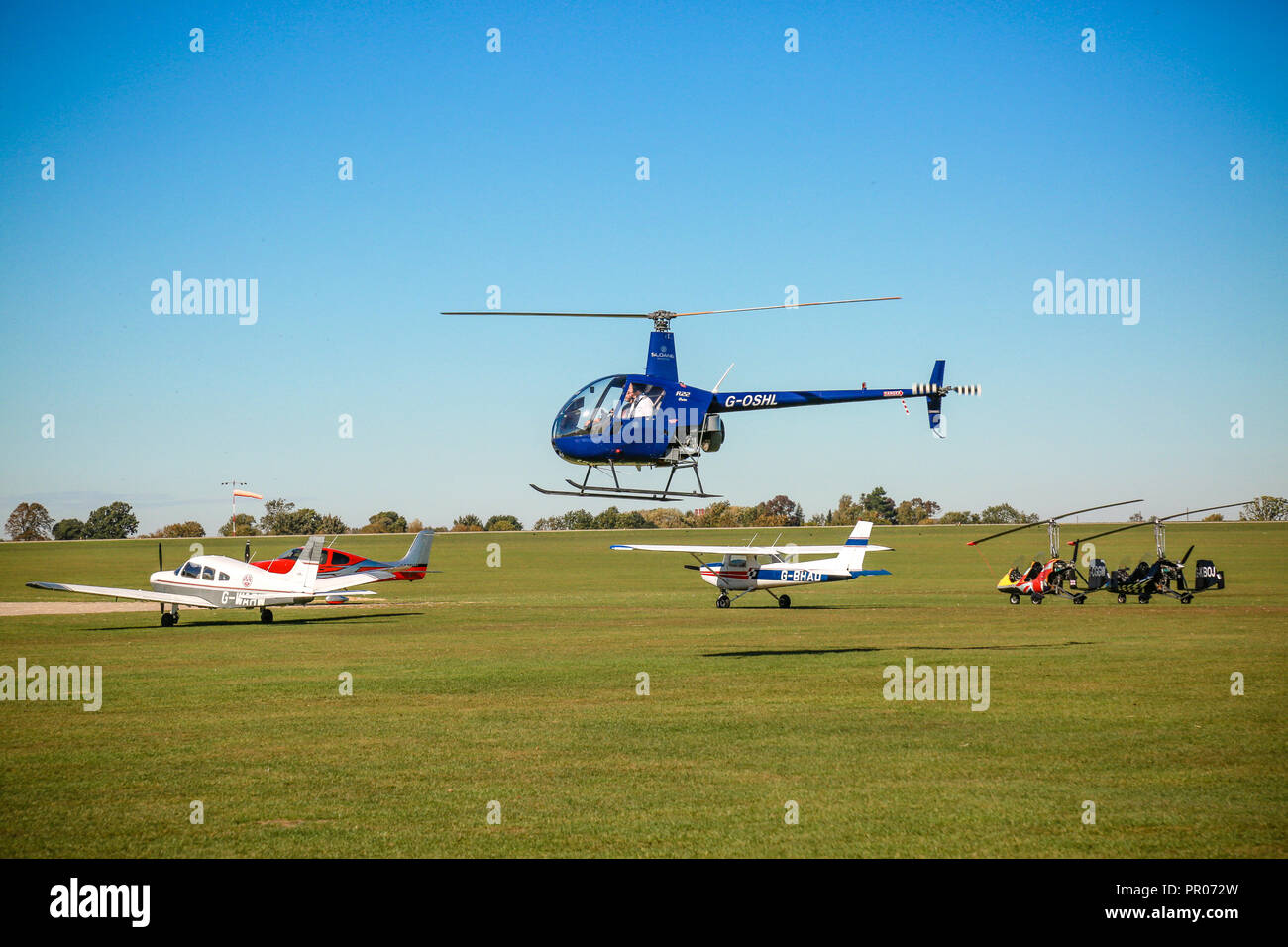 Small helicopter hi-res stock photography and images - Alamy
