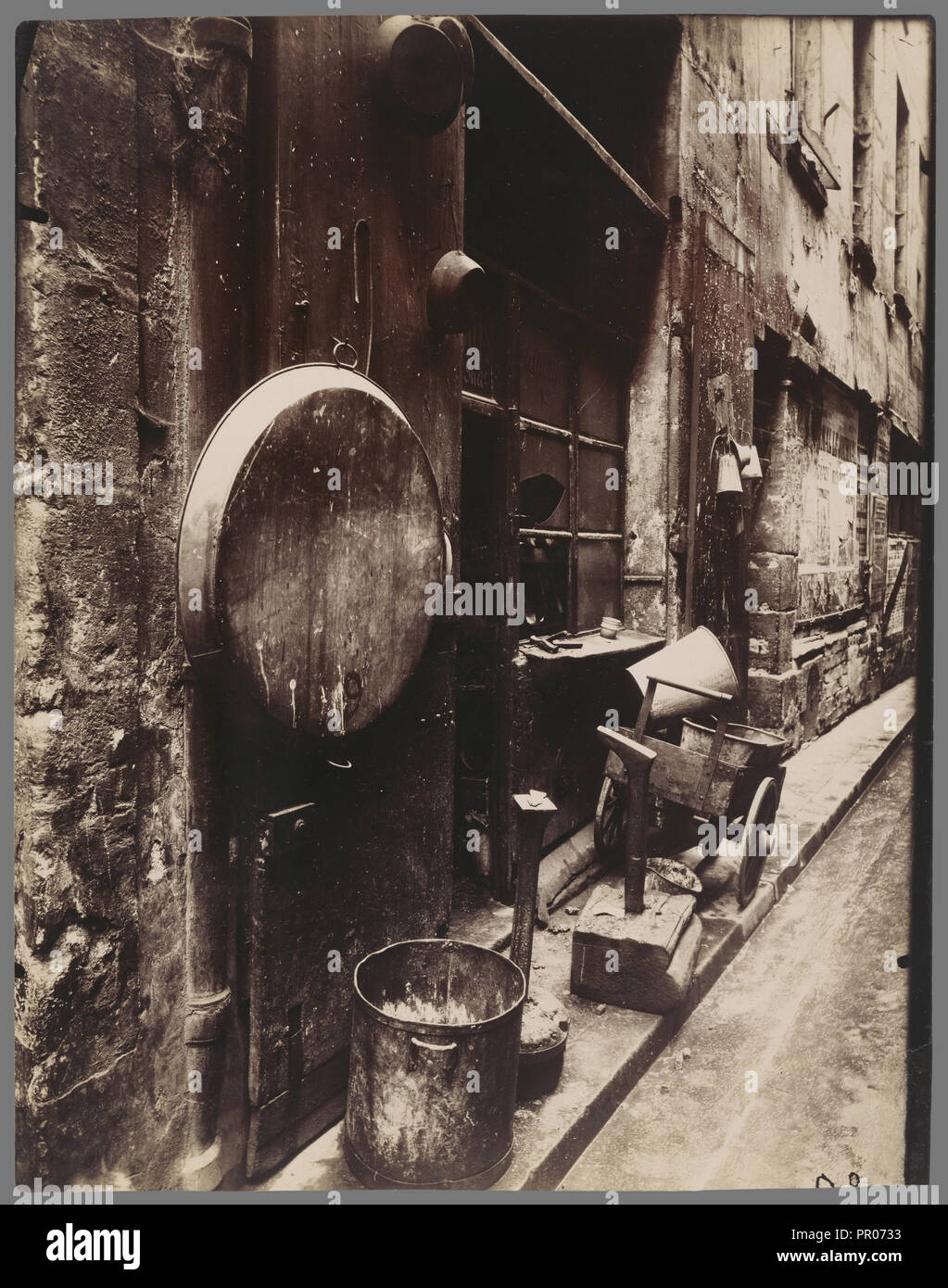 Tinsmith shop hi-res stock photography and images - Alamy