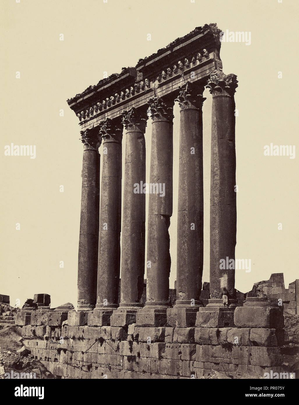 Colonnes du temple hi-res stock photography and images - Alamy