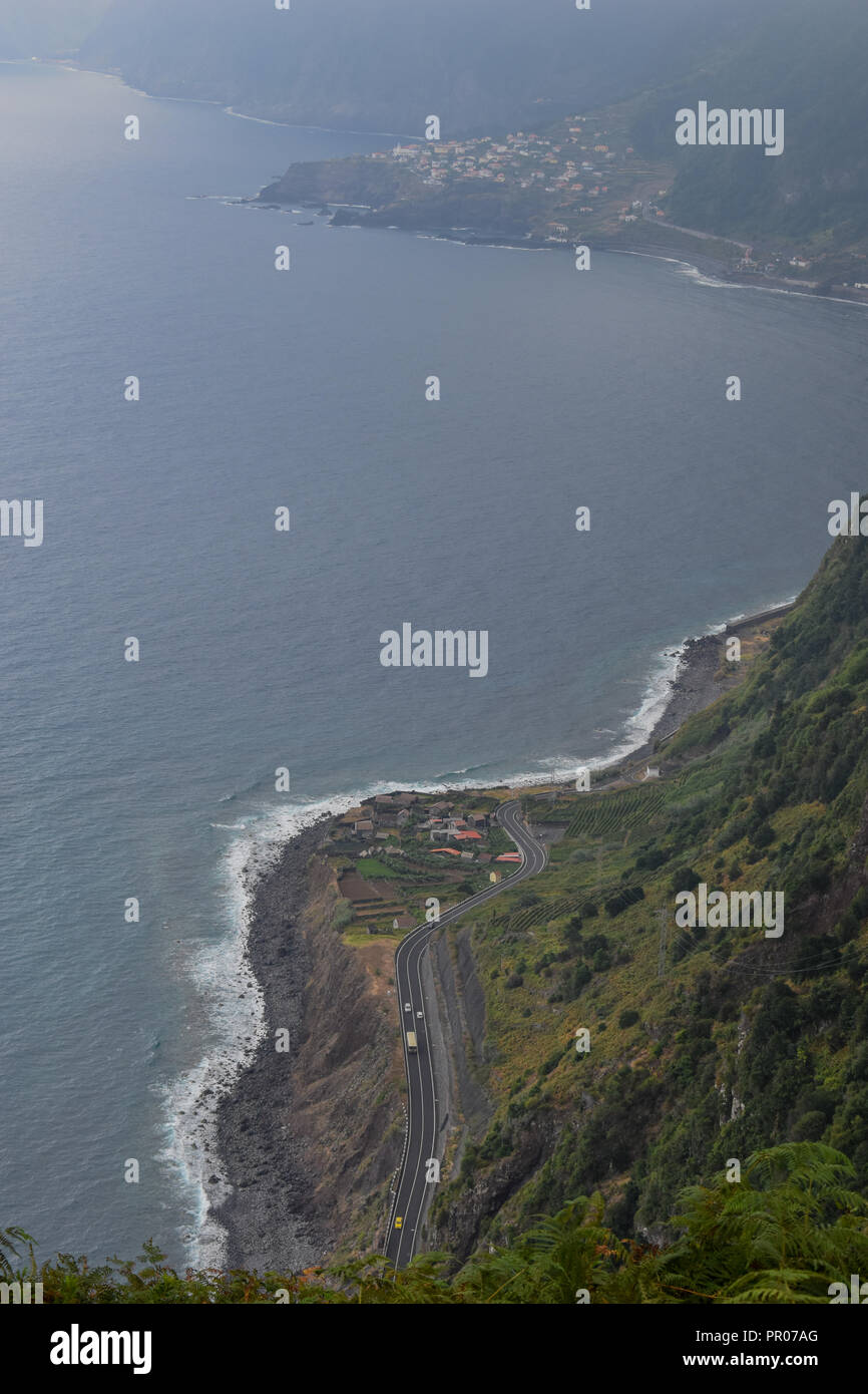 Wavy coast hi-res stock photography and images - Alamy