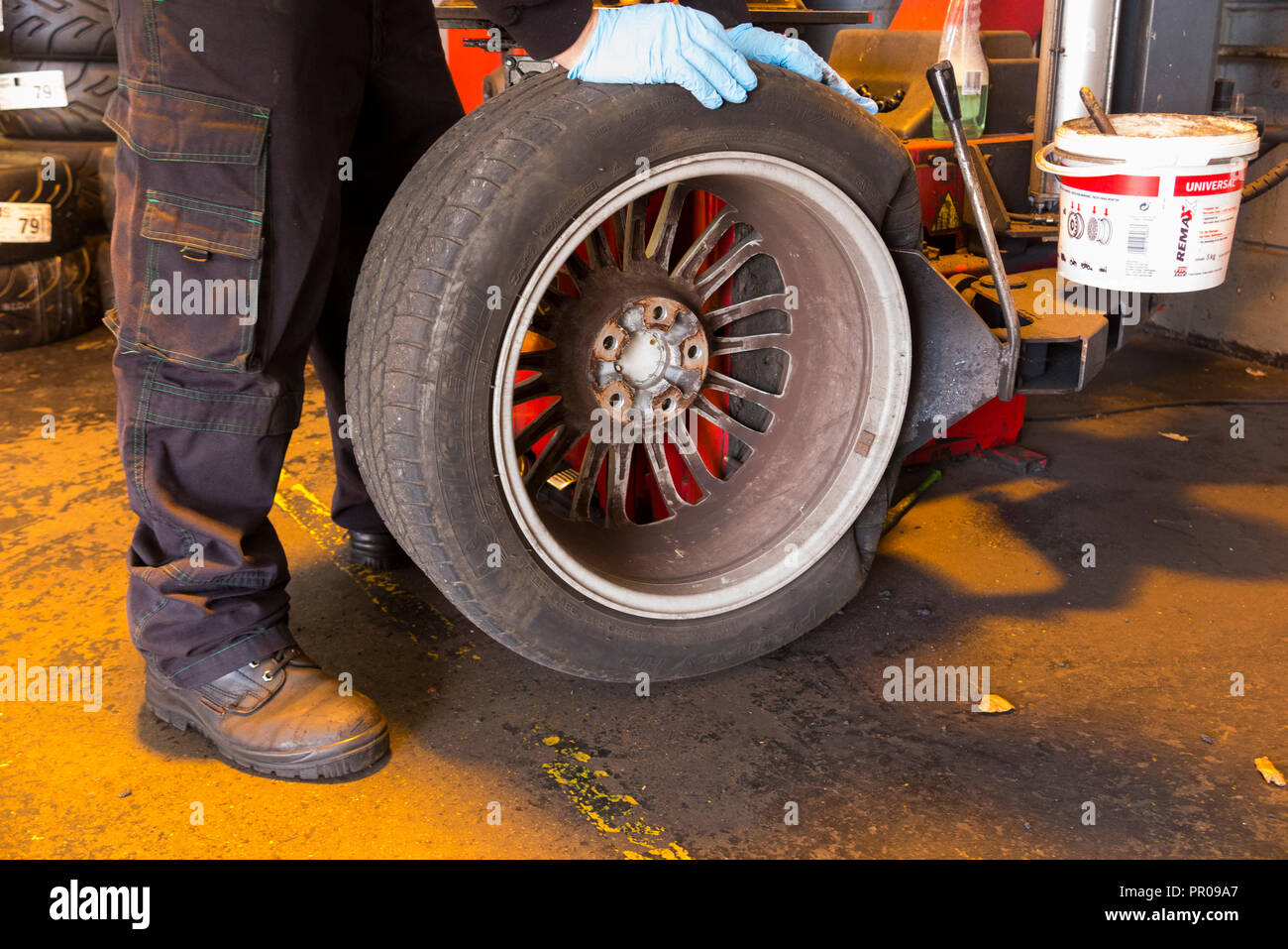 Fitter Stock Photos & Fitter Stock Images - Alamy