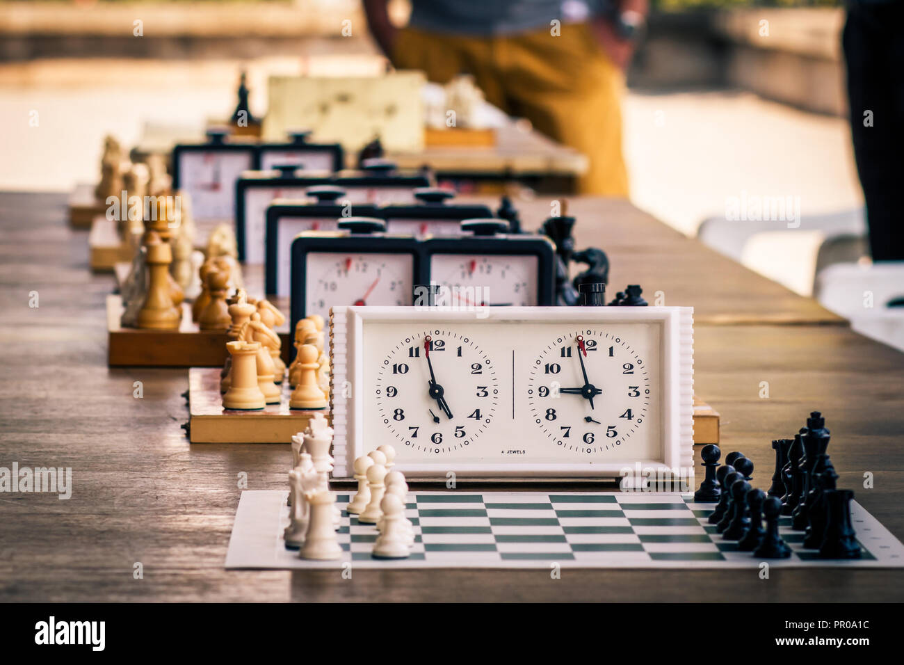 Chess boards hi-res stock photography and images - Alamy