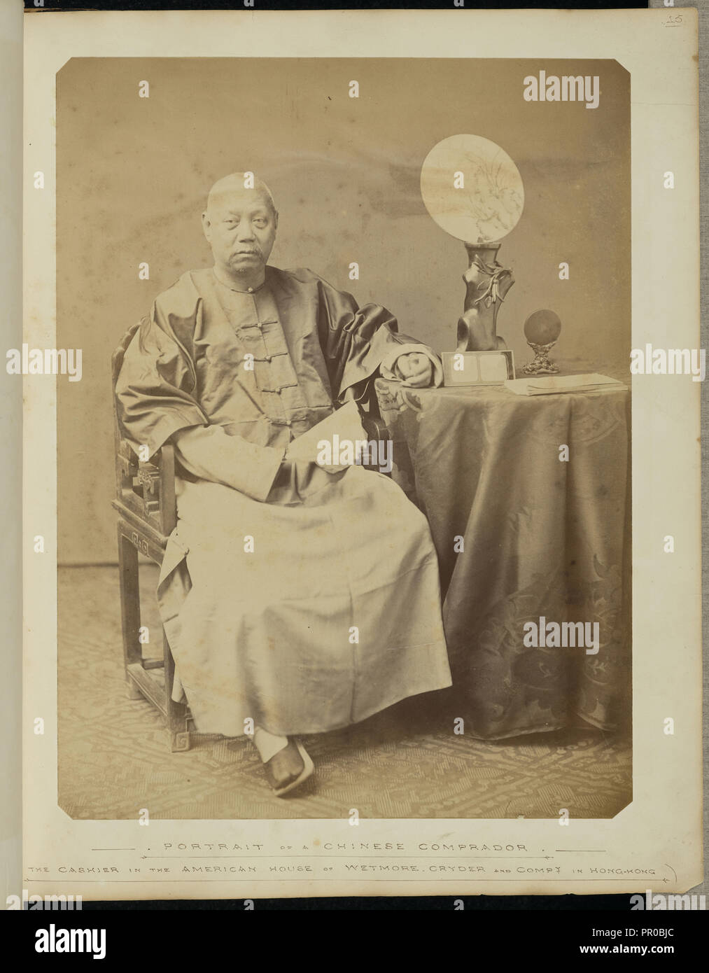 Chinese cashier hi-res stock photography and images - Alamy