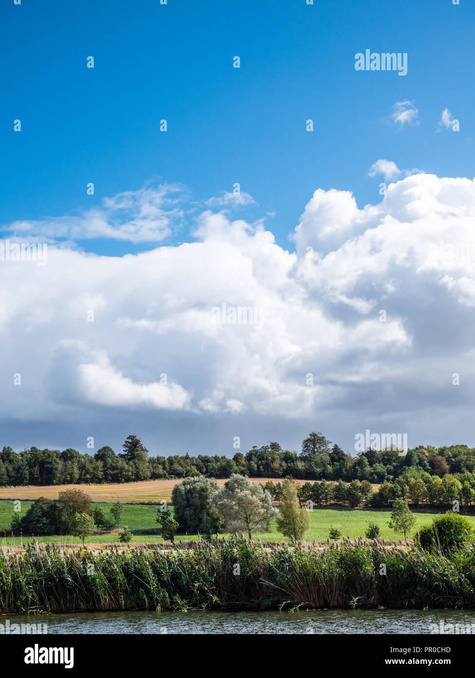 River Thames Landscape, Radley, Abingdon, Oxfordshire, England, UK, GB ...