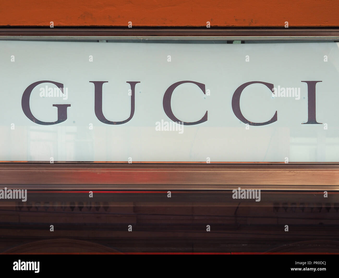 Gucci storefront hi-res stock photography and images - Alamy