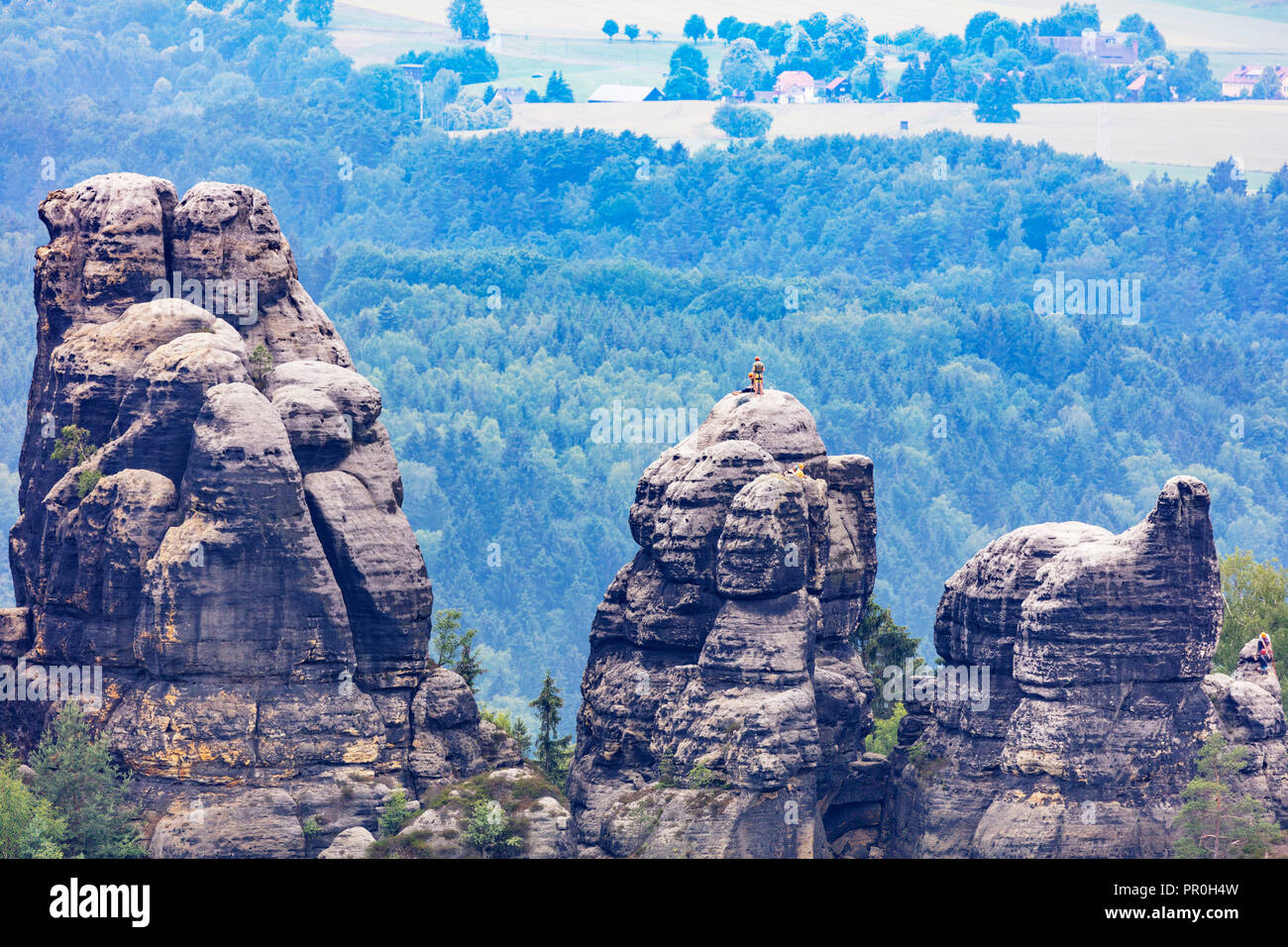 Rock climbers at schrammsteine hi-res stock photography and images - Alamy