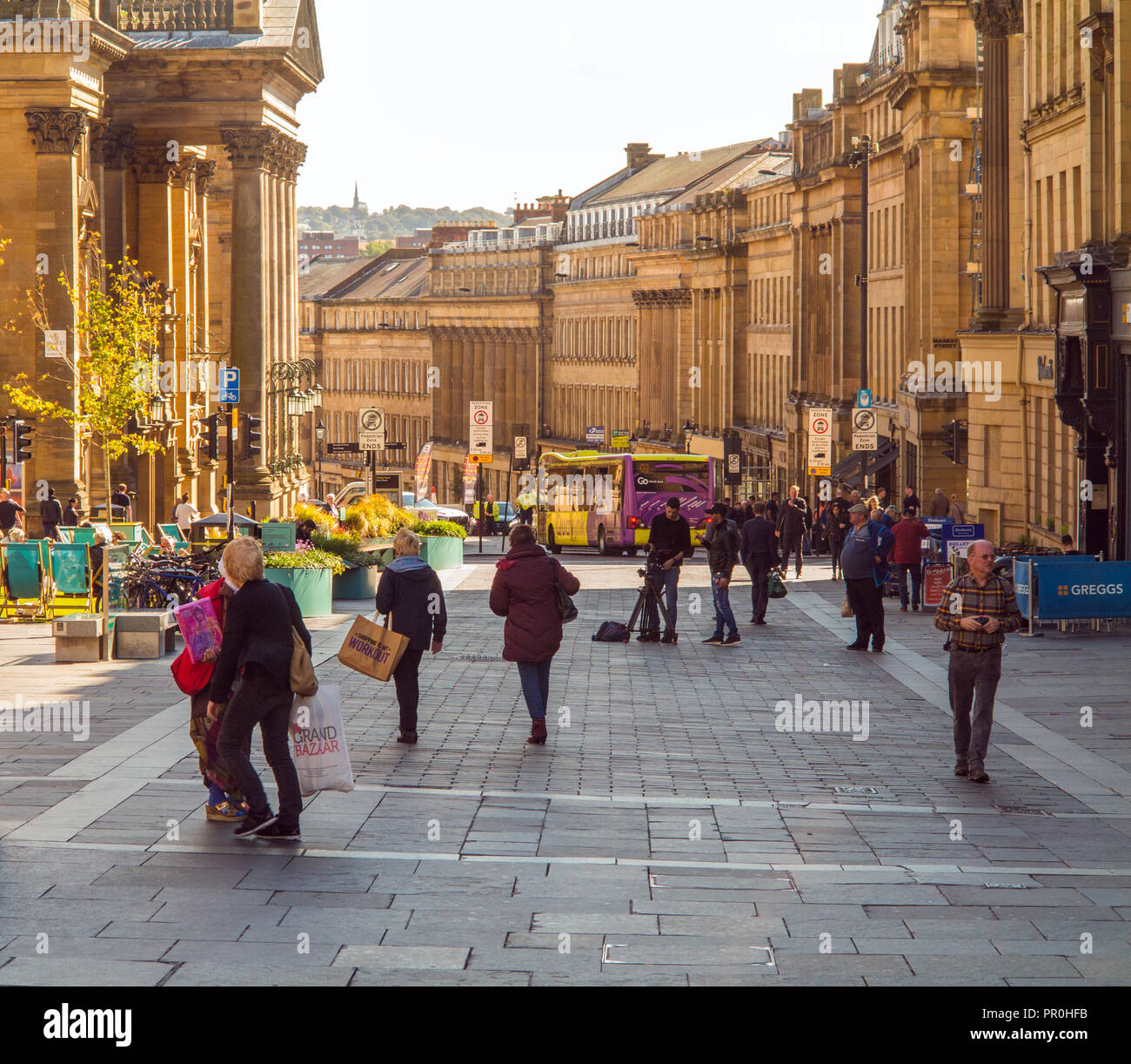 Shoppers in Grey street Newcastle upon Tyne Stock Photo - Alamy