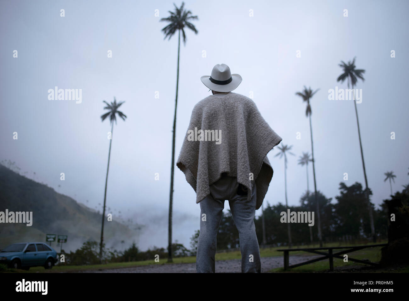 Ruana hi-res stock photography and images - Alamy