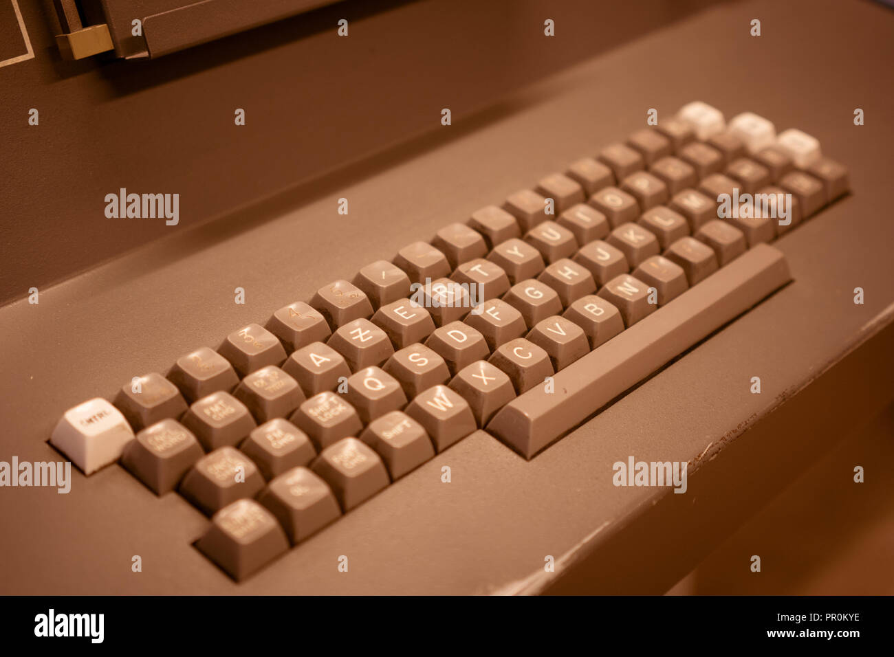 Details of keys of an old mechanical PC Vintage Computer Keyboard Keys ...