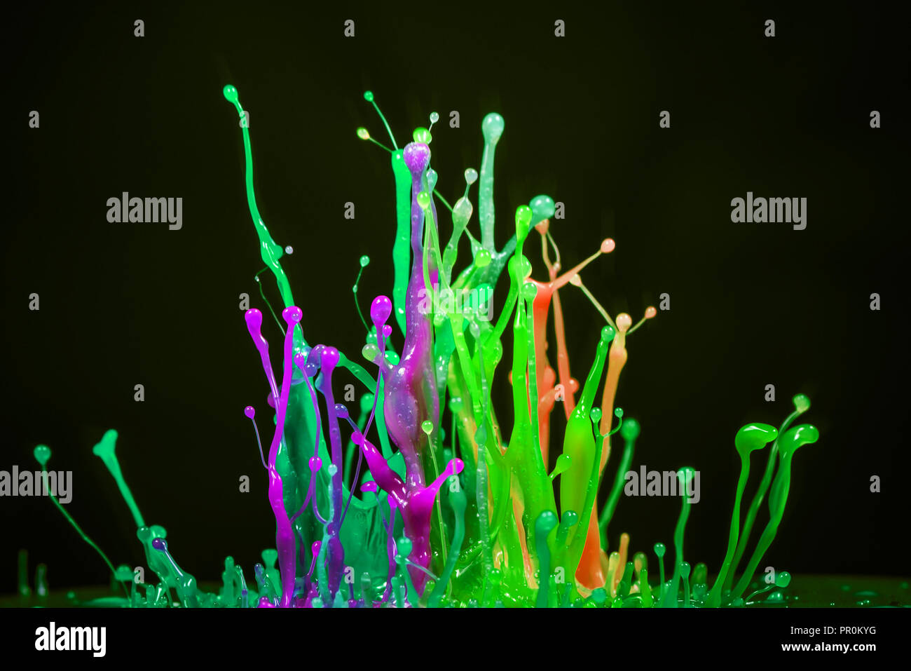 Splash paint hi-res stock photography and images - Alamy