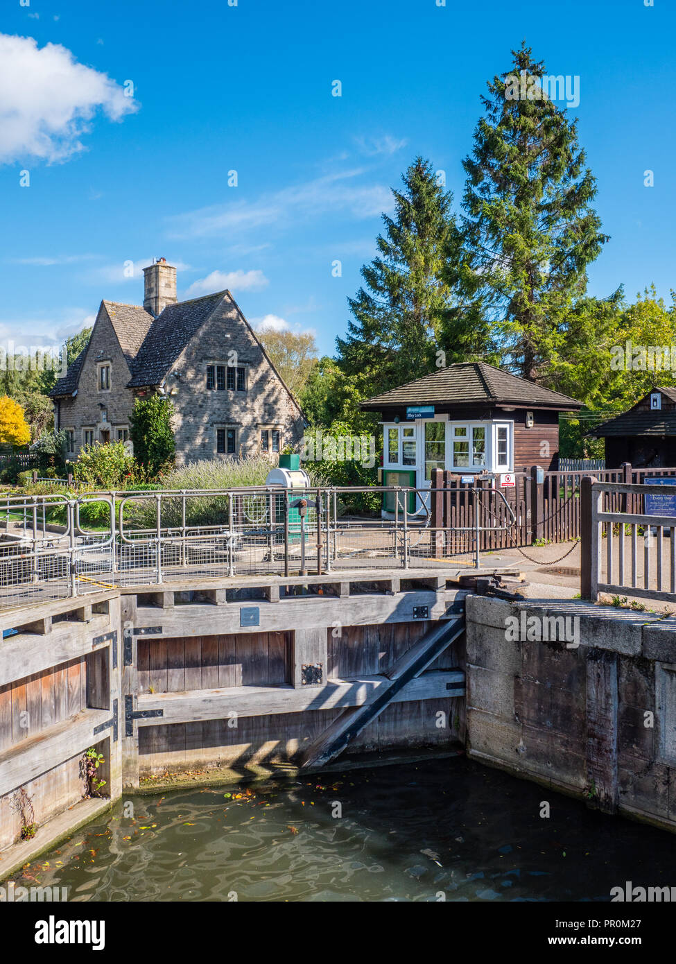 Iffley oxfordshire hi-res stock photography and images - Alamy