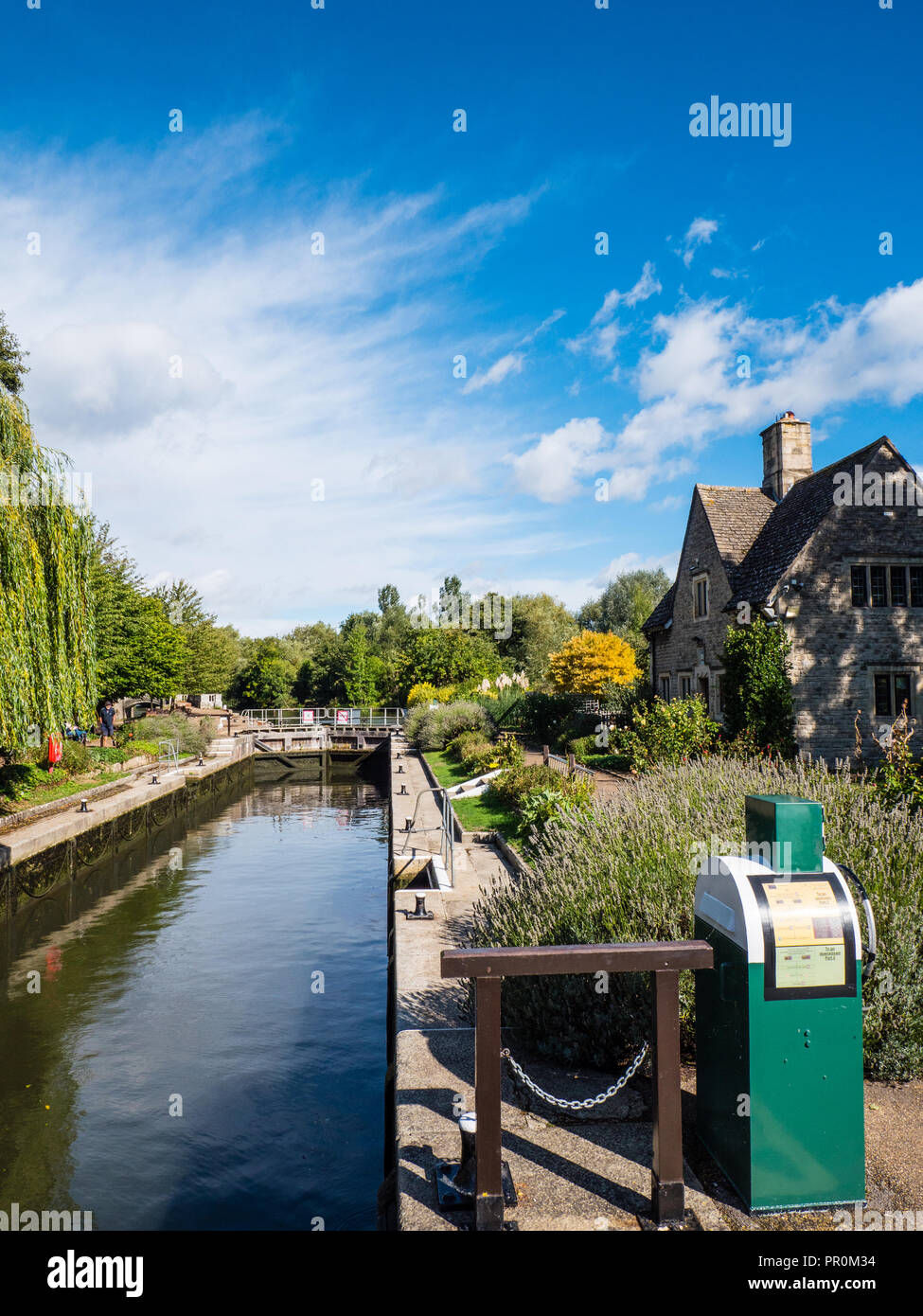 Iffley lock hi-res stock photography and images - Alamy