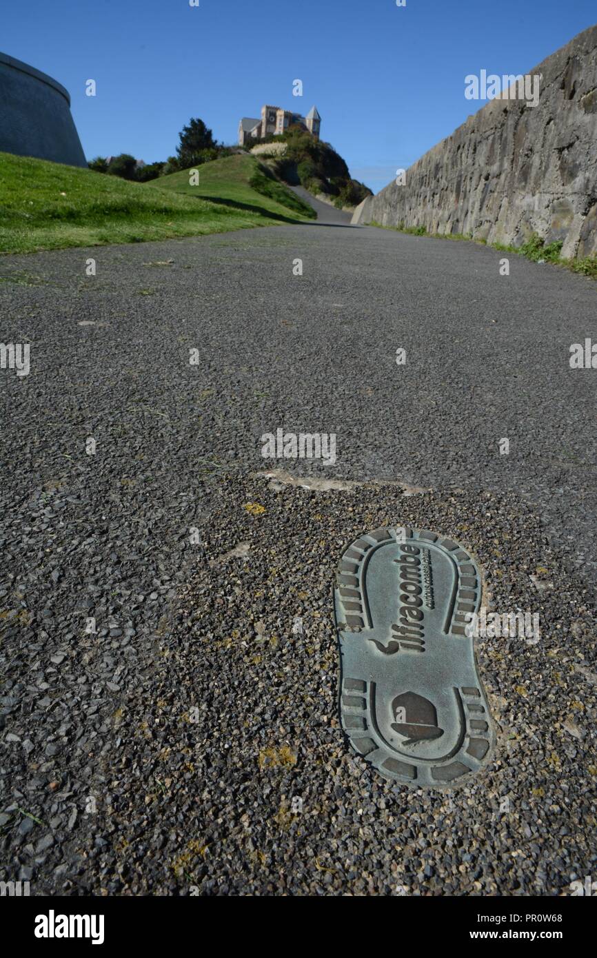 Coastal walk sign hi-res stock photography and images - Alamy