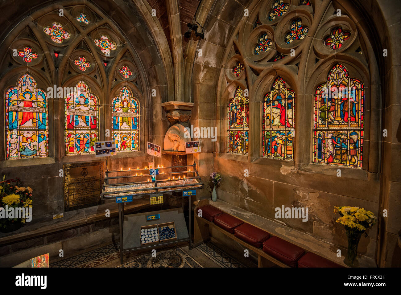 Fort william high street hi-res stock photography and images - Alamy
