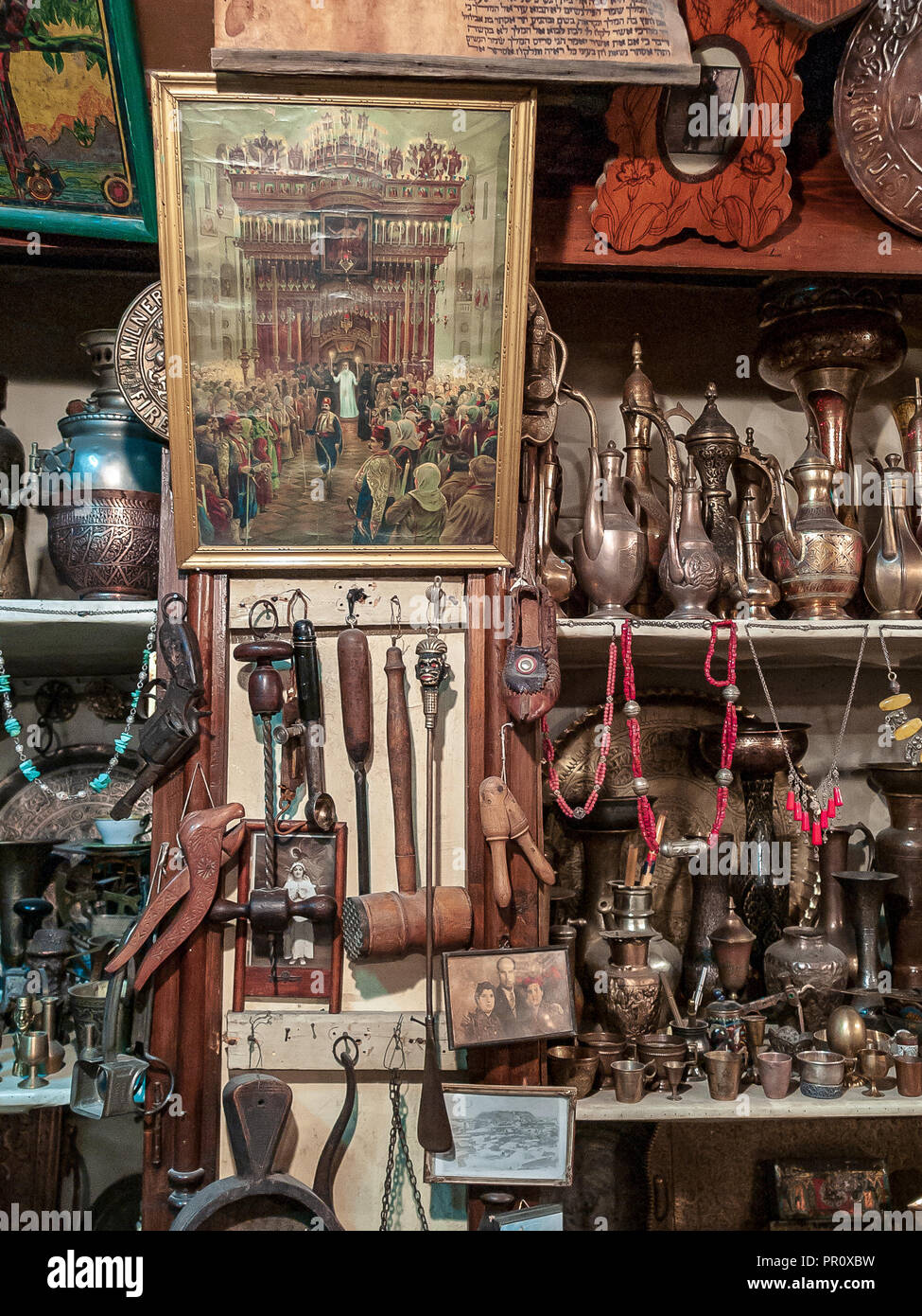 Souvenir shop syria hi-res stock photography and images - Alamy