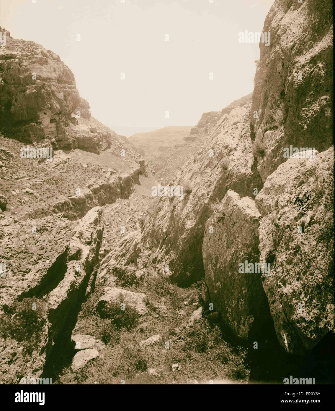 Michmash gorge hi-res stock photography and images - Alamy