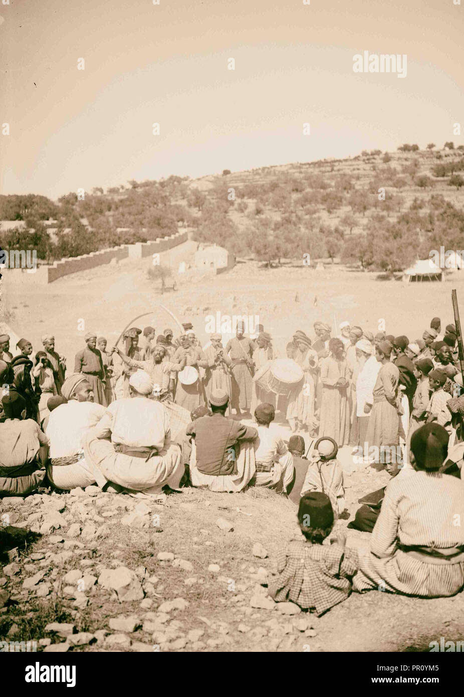 Sword dance hi-res stock photography and images - Alamy