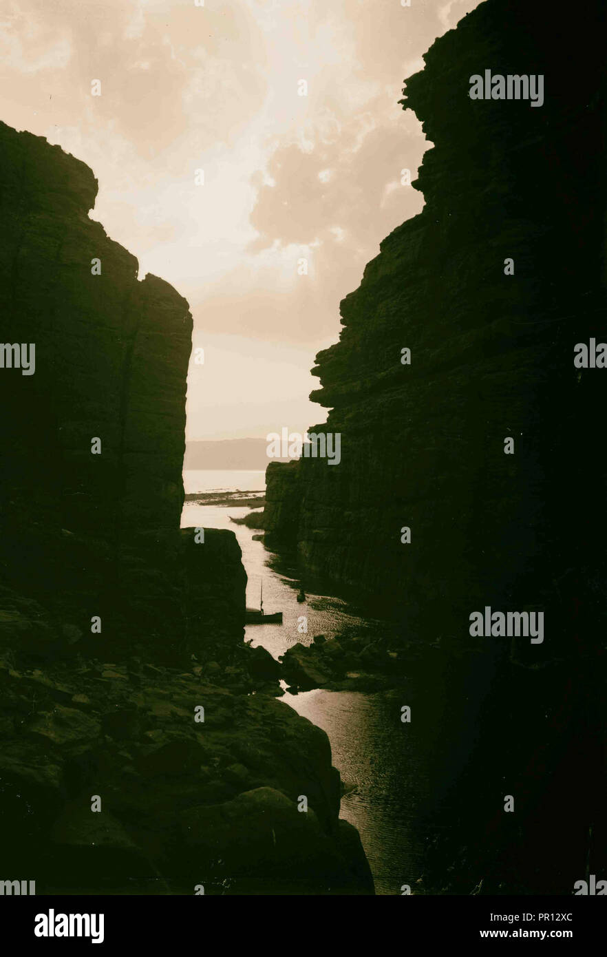 Arnon gorge hi-res stock photography and images - Alamy